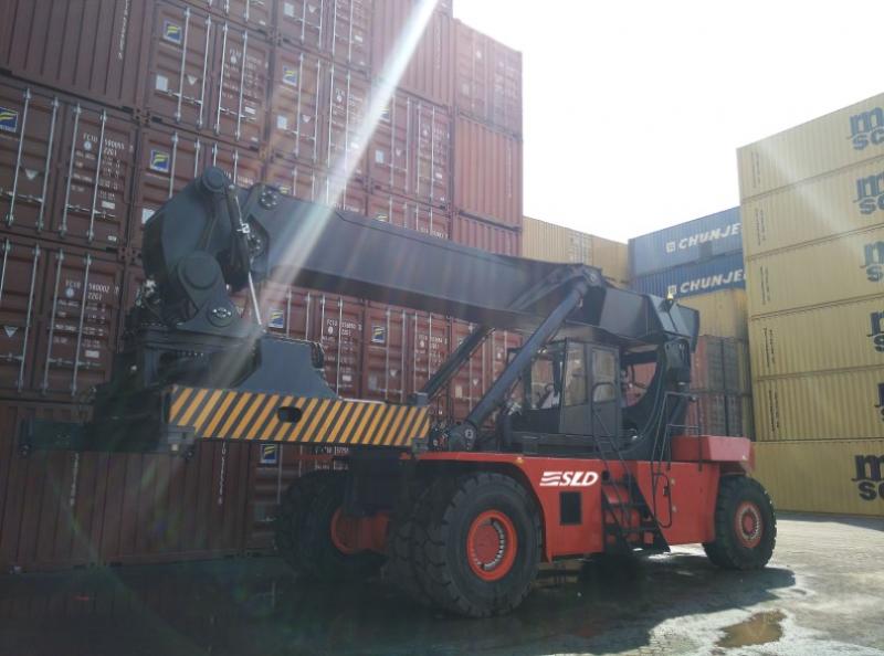 Container reach stacker,45-ton Reach Stackers